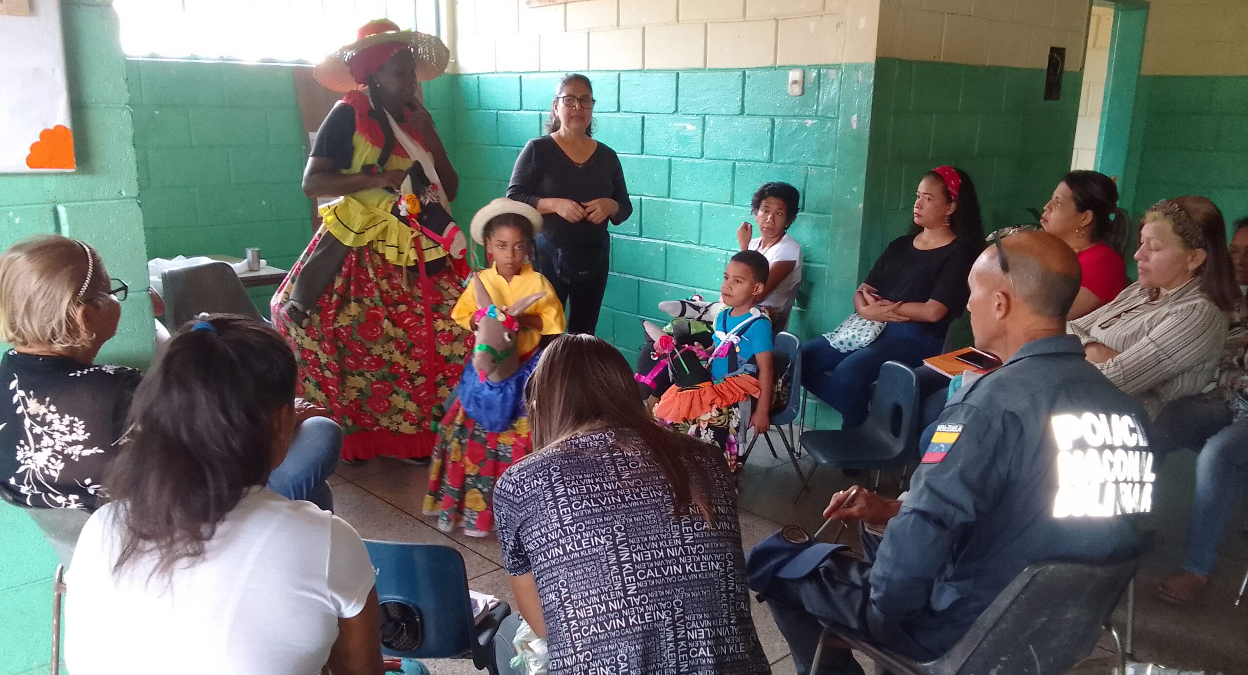Inició taller de elaboración de Burras, Burriquitas y Pollinos ...