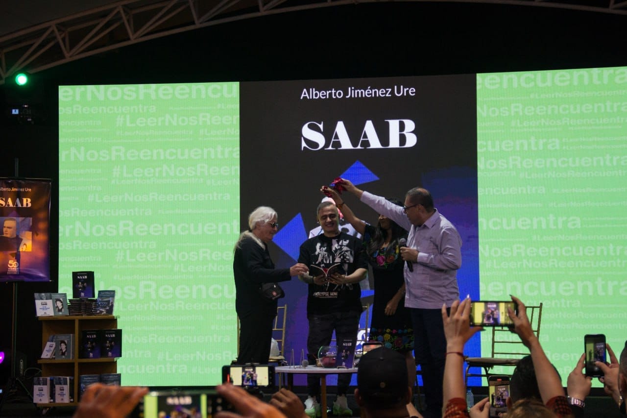 Presentaron el libro “Saab” de Alberto Jiménez Ure en la Filven 2023 ...