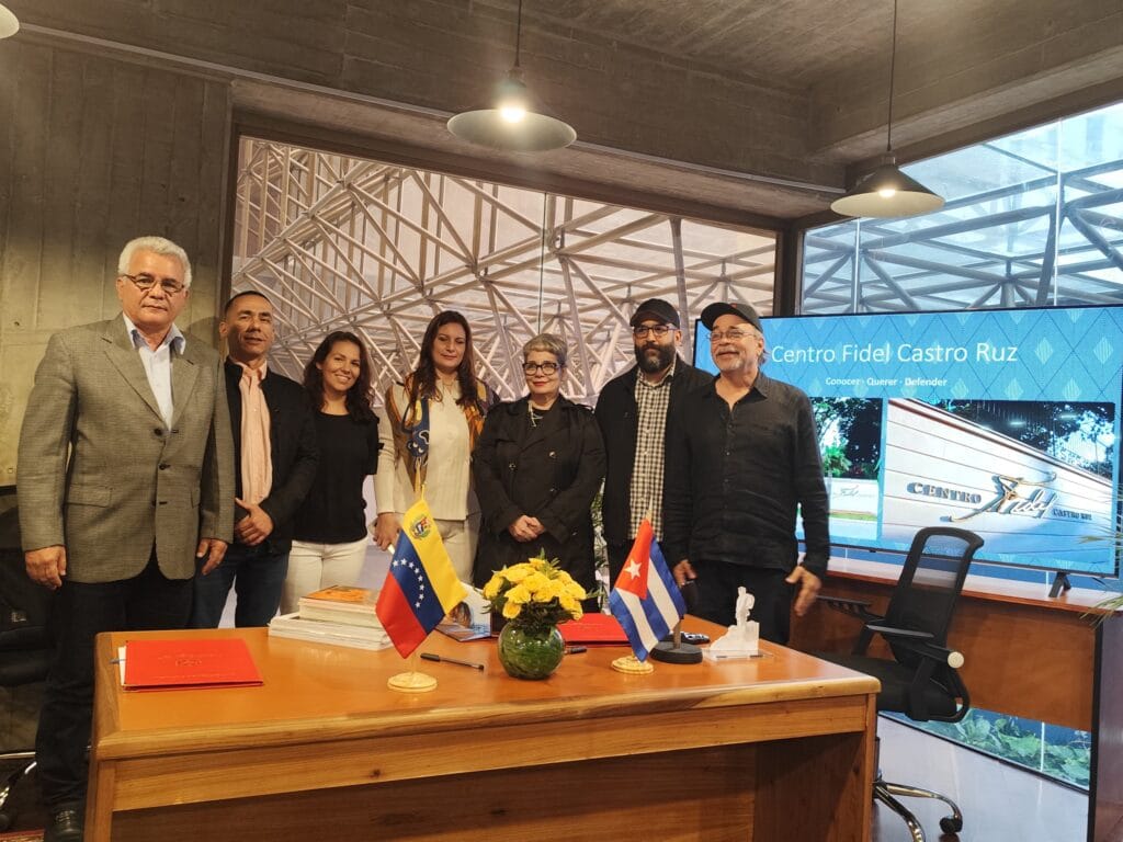 Centro Fidel Castro Ruz y el Celarg firman Convenio de Cooperación ... Centro Fidel Castro Ruz y el Celarg firman Convenio de Cooperación ...